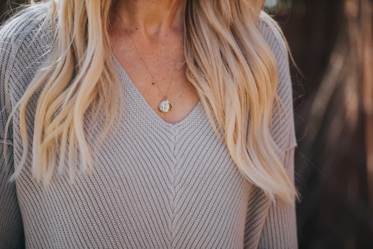 Slouchy Sweater + Ripped Jeans - Kailee Wright