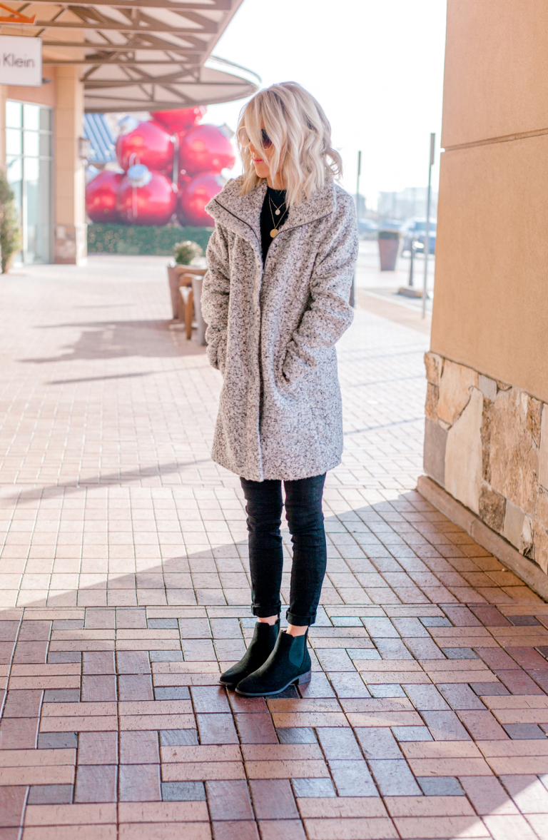 4 Reasons I Love an All Black Outfit - Kailee Wright